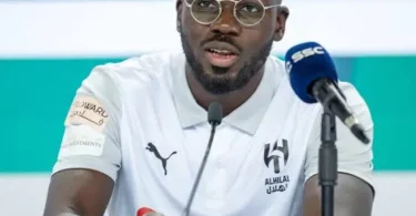 SPORT | Lutte : Reug Reug maîtrise Boy Niang 2 à l'Arène nationale et ...